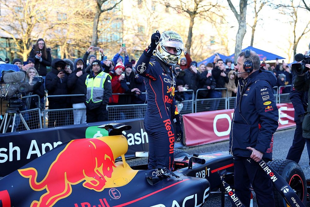 Verstappen: Jó, ha az ember a mezőny leggyorsabb autójában ül, de...