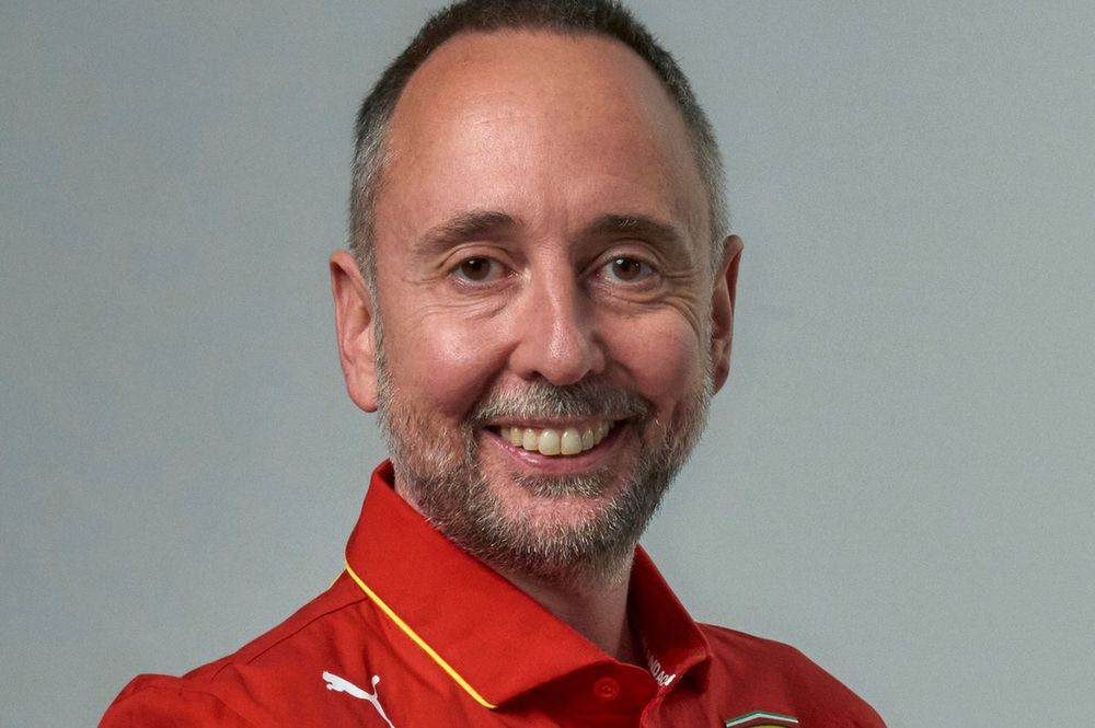 Cardile se va a Aston Martin, Vasseur rediseña Ferrari