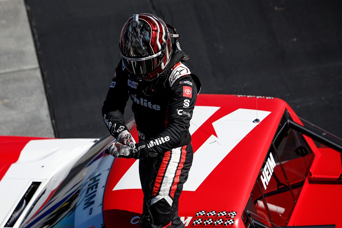 Corey Heim ties historic NASCAR Truck record with Loudon win