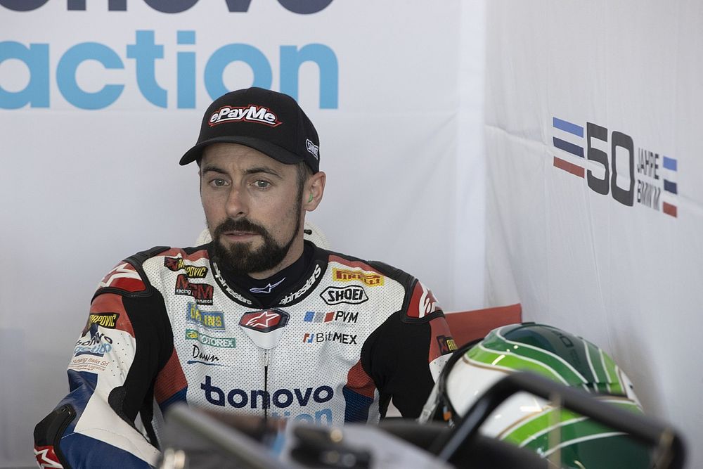 Eugene Laverty hospitalised after last World Superbike race