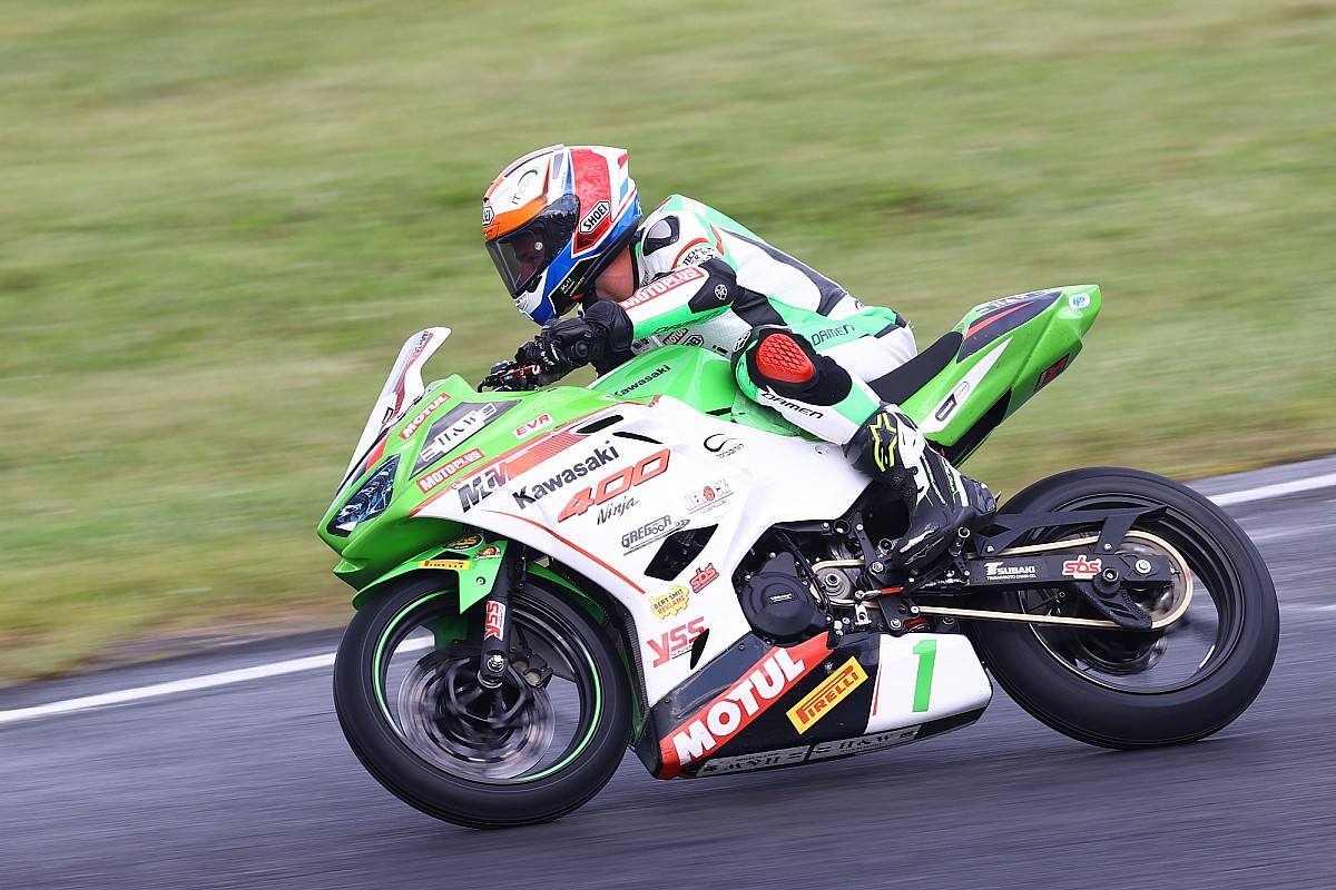 Supersport 300 Barcelona: Buis bu sezonki ilk zaferini aldı, Bahattin ...