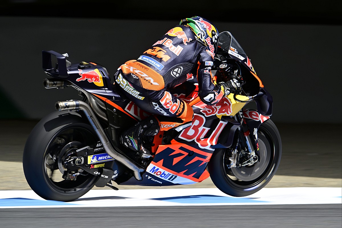 Binder “cautious” over new KTM carbon fibre MotoGP chassis gains