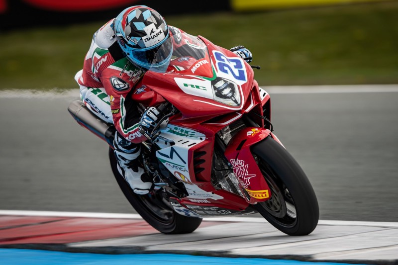 Supersport-WM Assen (Lauf 1): Marcel Schrötter erkämpft sich Platz zwei