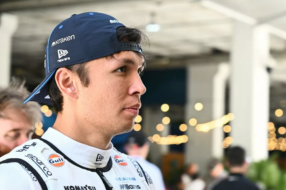 Alex Albon crashes out of Canadian GP FP1 after groundhog incident