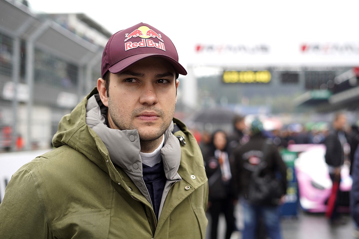 Stock: Felipe Fraga volta à categoria com ‘nova’ Blau Motorsport