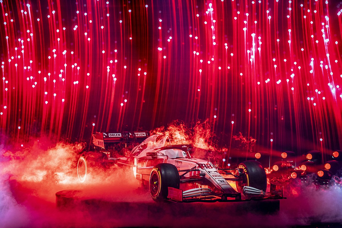 Vídeo: la presentación del coche 2023 de Alfa Romeo F1