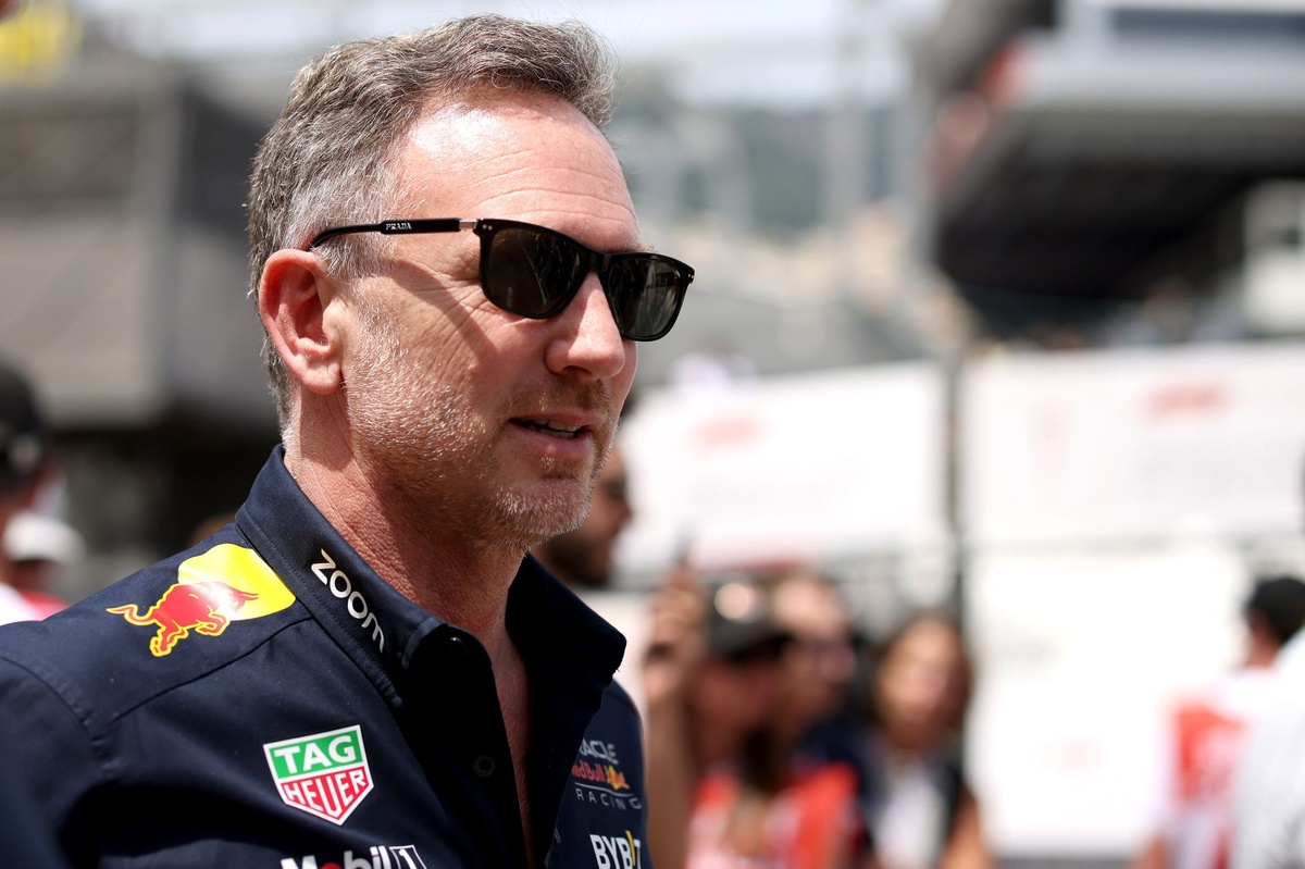 Horner üzent Wolffnak: Verstappen 2025-ben is a Red Bull pilótája marad