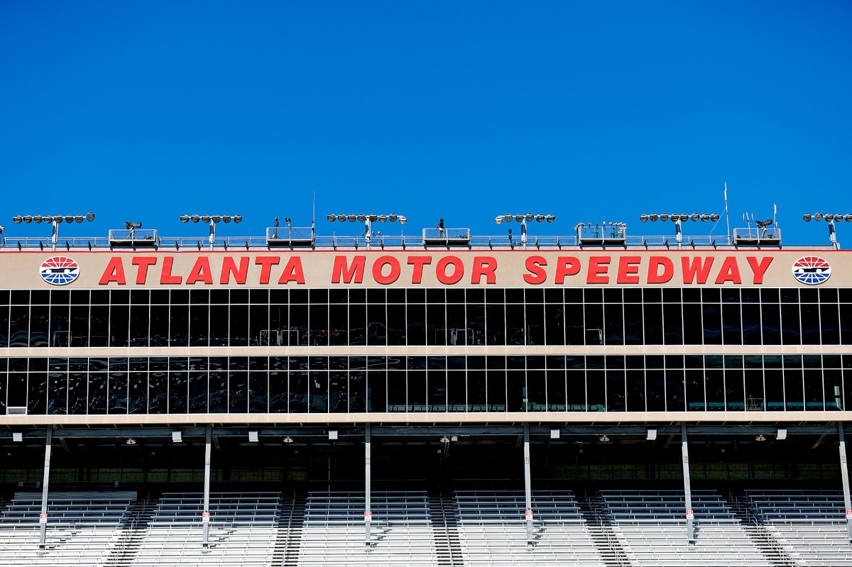 Atlanta Motor Speedway changes name to EchoPark Speedway