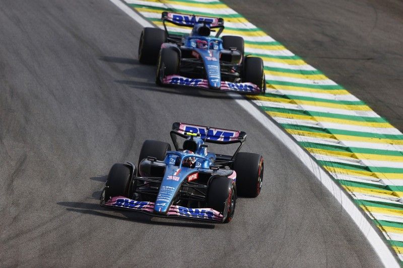 Rossi: Alpine beim ersten F1-Test 2022 "mit einem Scherbenhaufen"