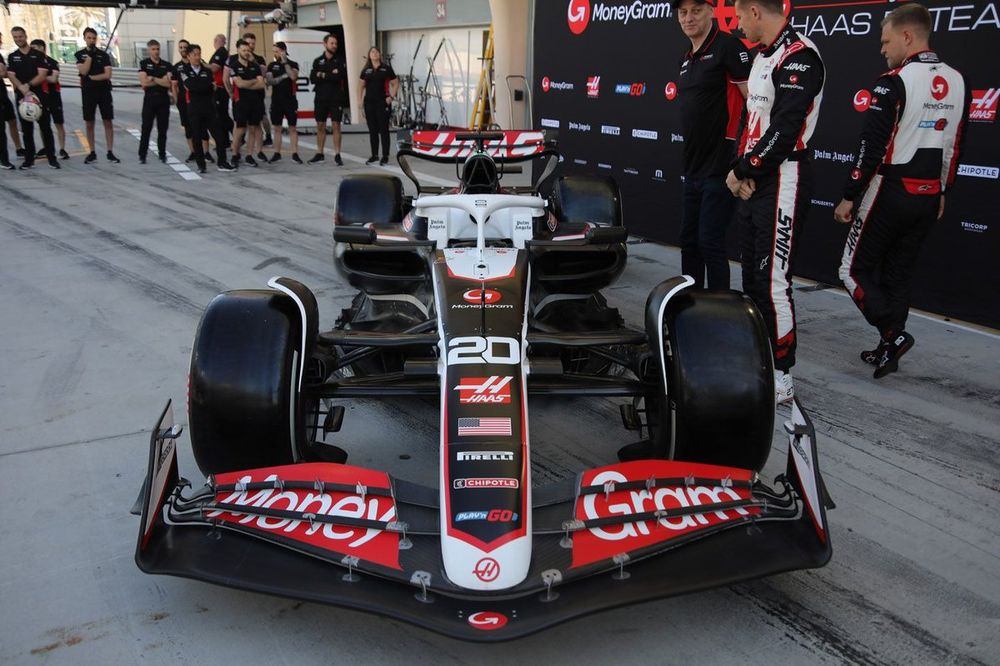 Haas, VF-24'ü sonunda resmen tanıttı