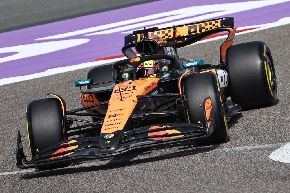 F1 Bahrain GP: Piastri fastest in horrendous FP3 conditions