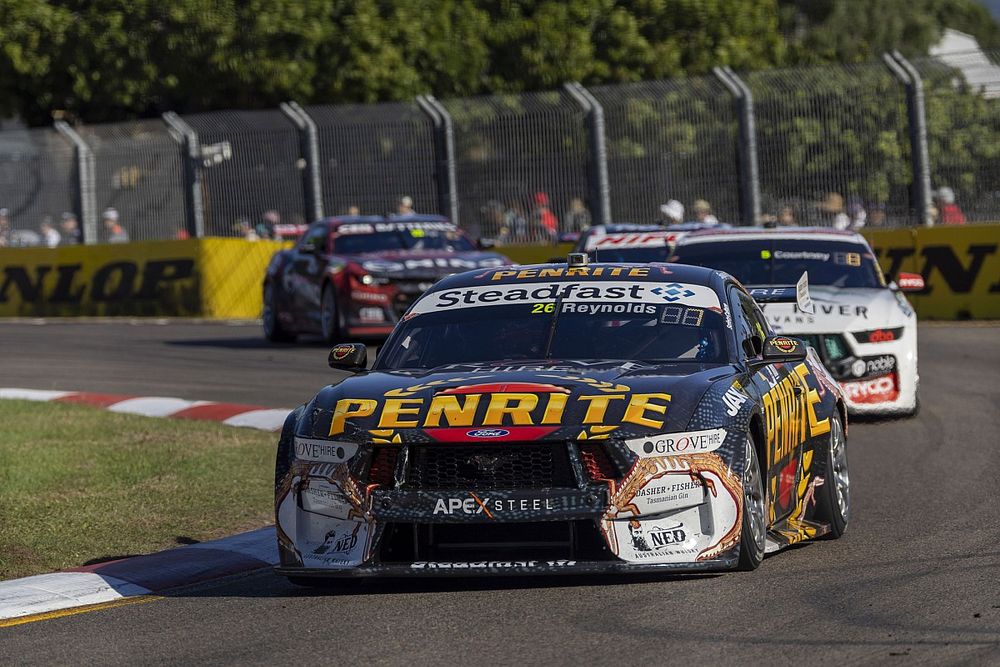 Grove responds to Reynolds speculation