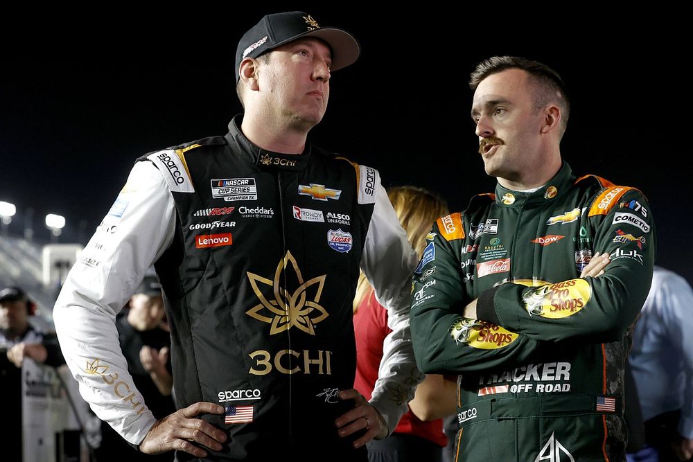 Busch wishes it was 1998 Daytona rules after leading Lap 200