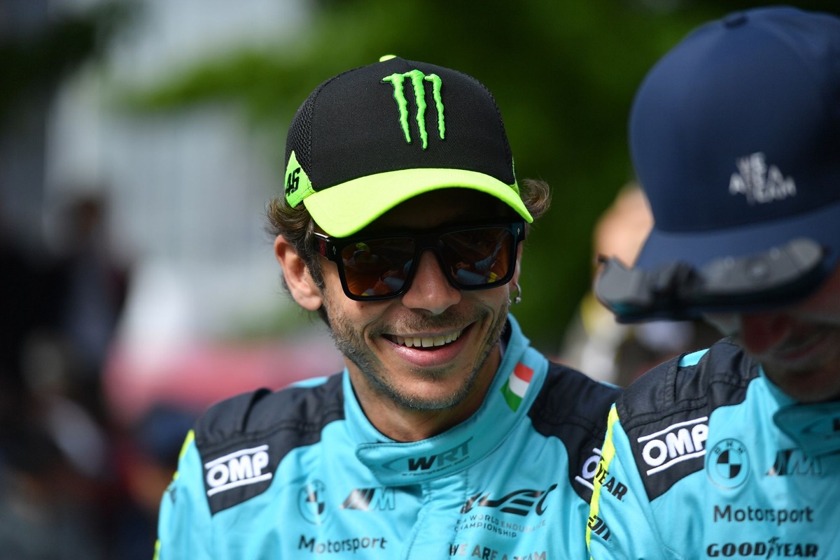 BMW confirma que Valentino Rossi pilotará el LMDh en el test de Bahréin