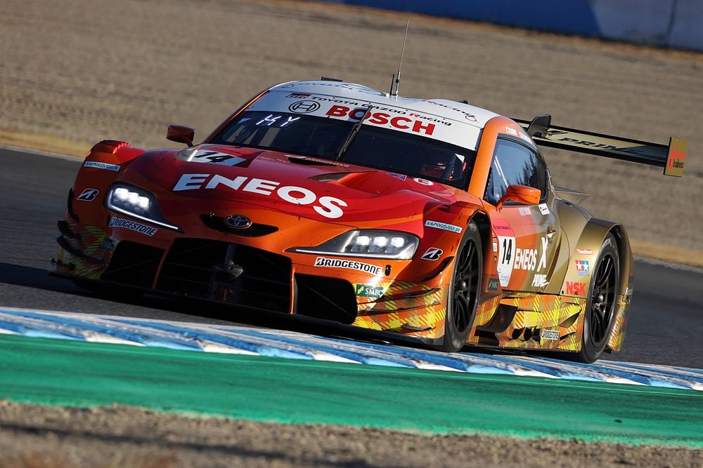 SUPER GT: Toyota squad Rookie Racing seals "minimum" result