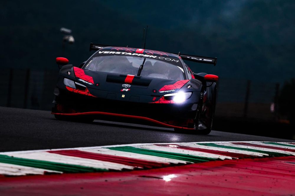 Due giorni di test per Verstappen con Ferrari, Audi e Aston GT3