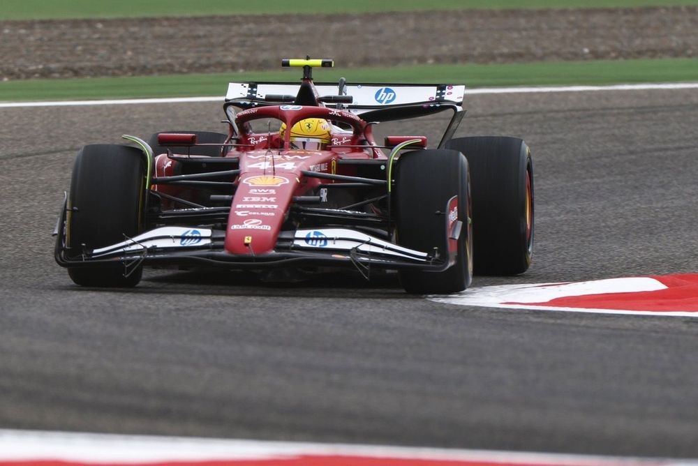 F1 Bahrain 2025 pre-season test: Hamilton fastest in morning on day two ...