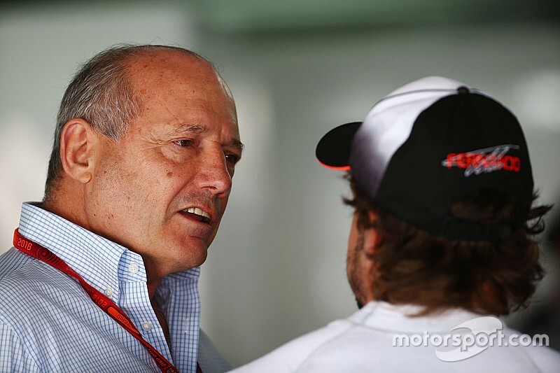 Gran aportación de Ron Dennis a los sanitarios británicos