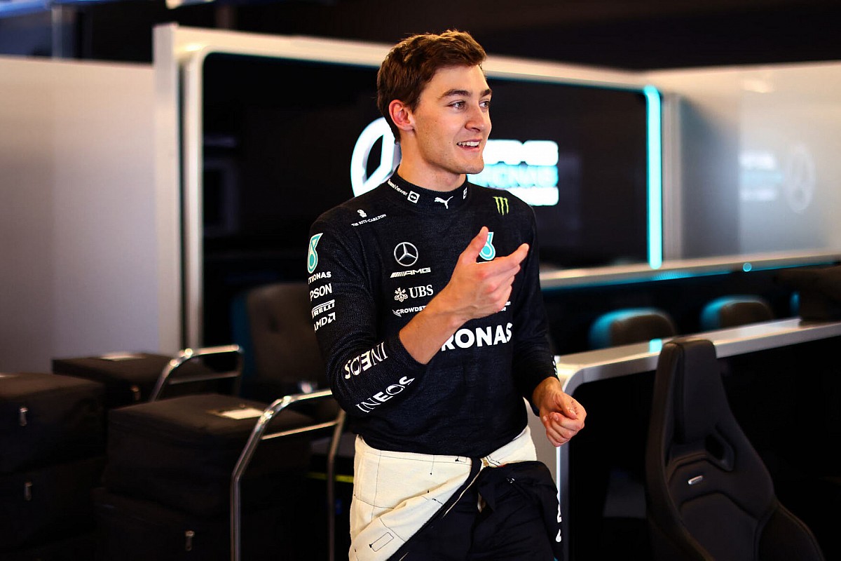 VIDEO: George Russell vive su primer día como piloto de Mercedes F1