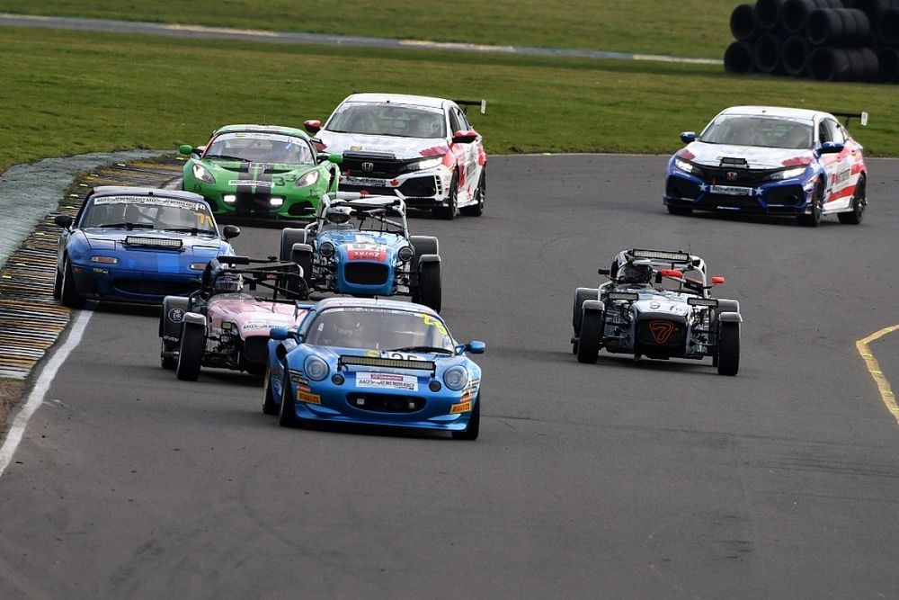 Boston victorious again in Race of Remembrance