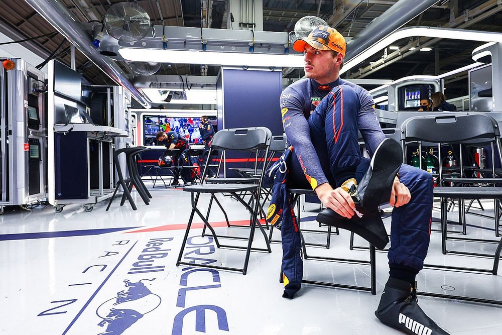 Max Verstappen Pembalap Komplet di Mata Mario Andretti