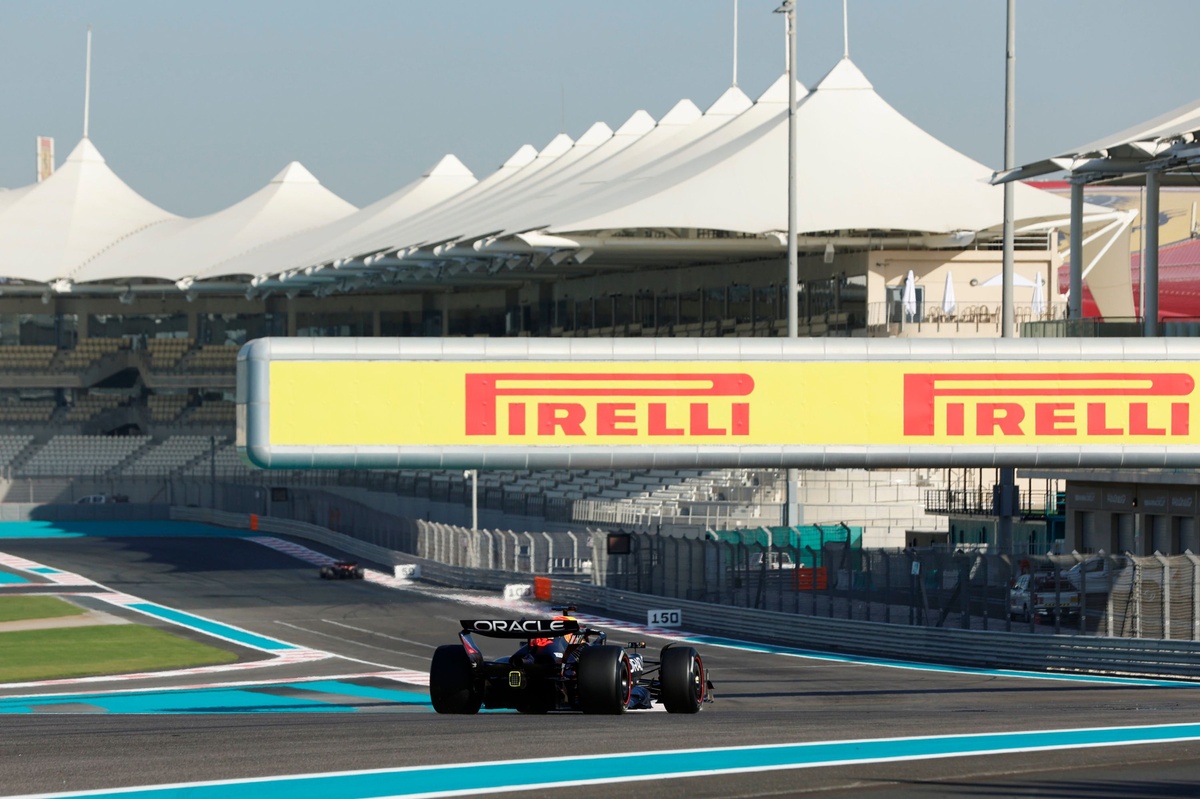 An attempt at choosing Verstappen's 2025 Red Bull team-mate