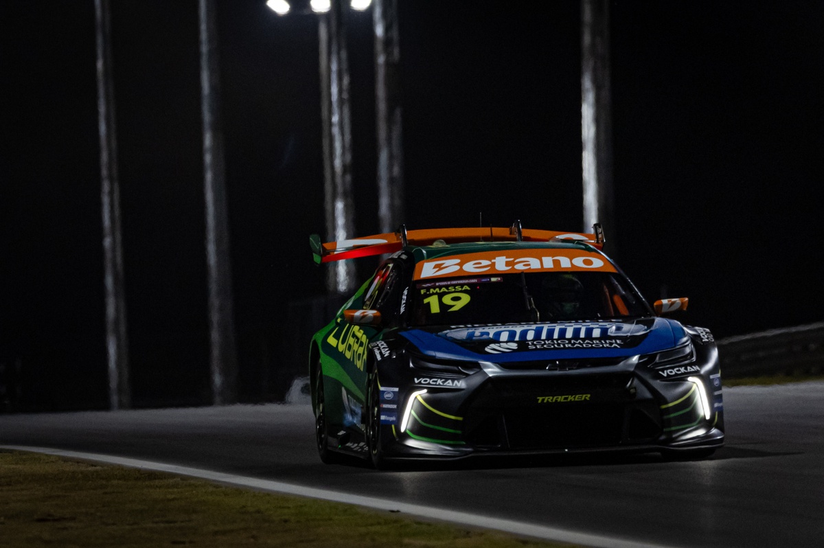 Stock Car: Felipe Massa domina e é o pole na etapa de Cuiabá