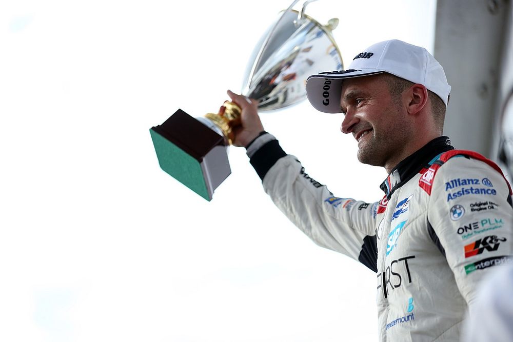 Turkington continues with WSR BMW for 2023 BTCC season