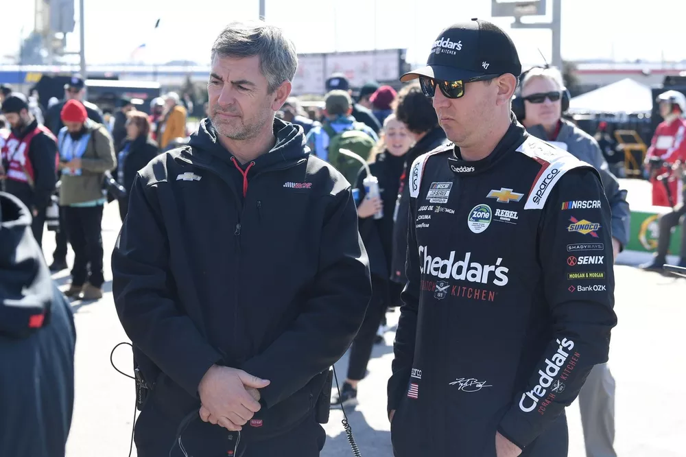 Kyle Busch crew chief Randall Burnett will exit RCR to join Zilisch at ...
