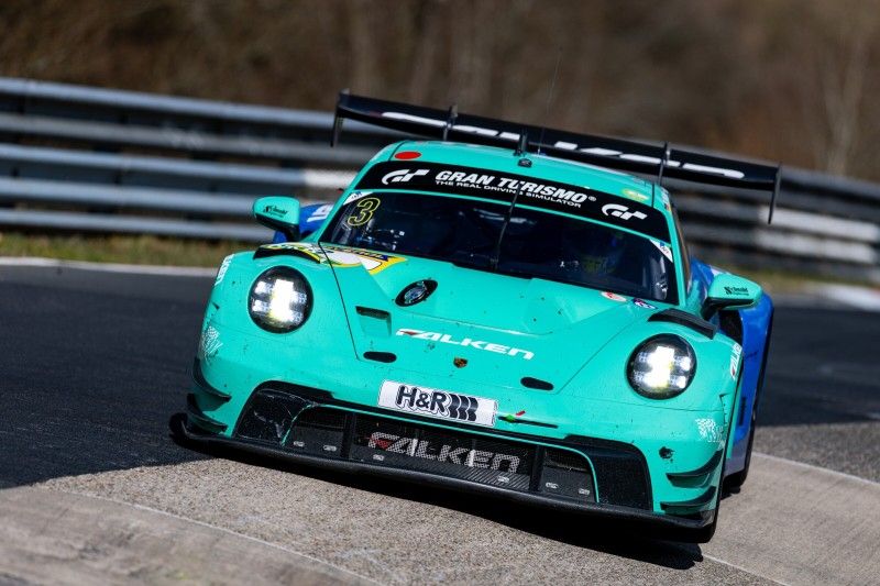 NLS2 2025: Falken-Porsche feiert nächsten Sieg