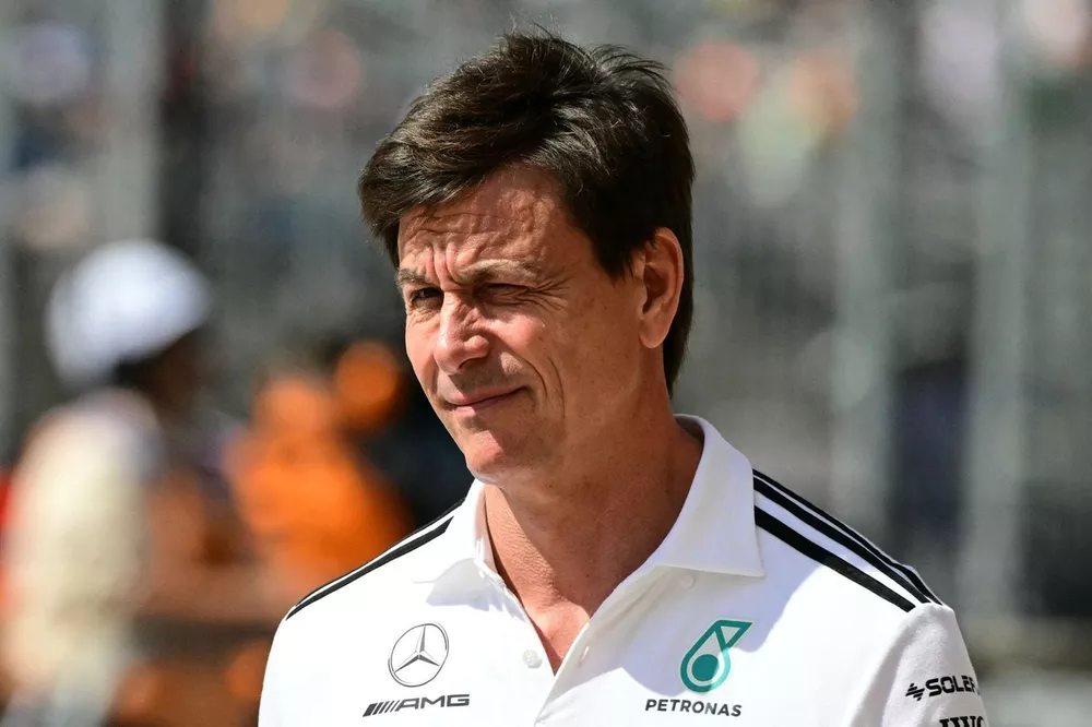 Toto Wolff explains £4.6billion Mercedes F1 valuation after stake sale ...