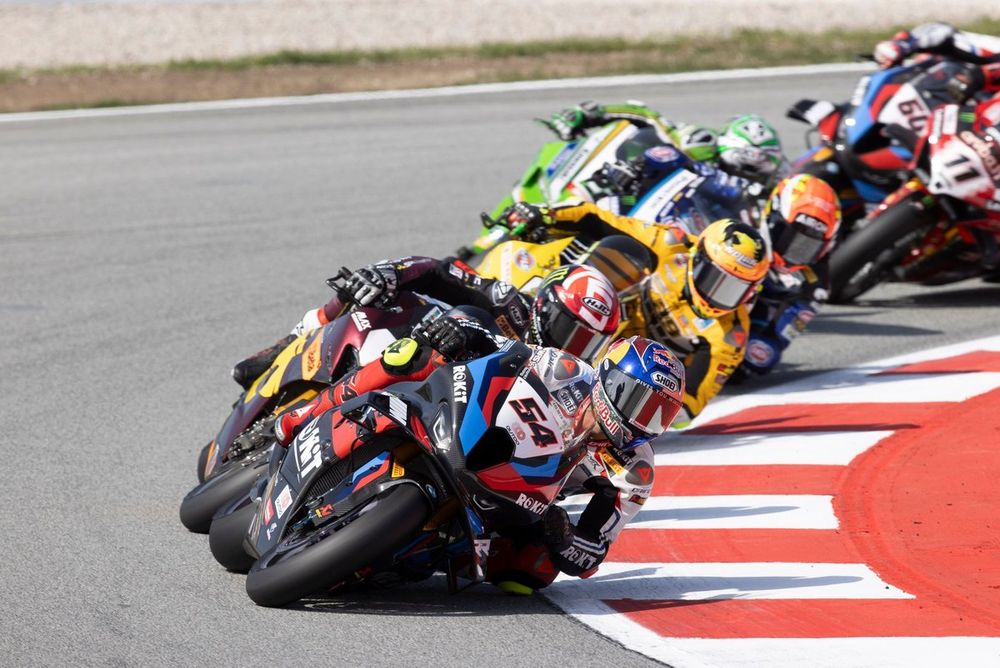 Superpole Race WSBK Catalunya: Toprak Terinspirasi Rossi