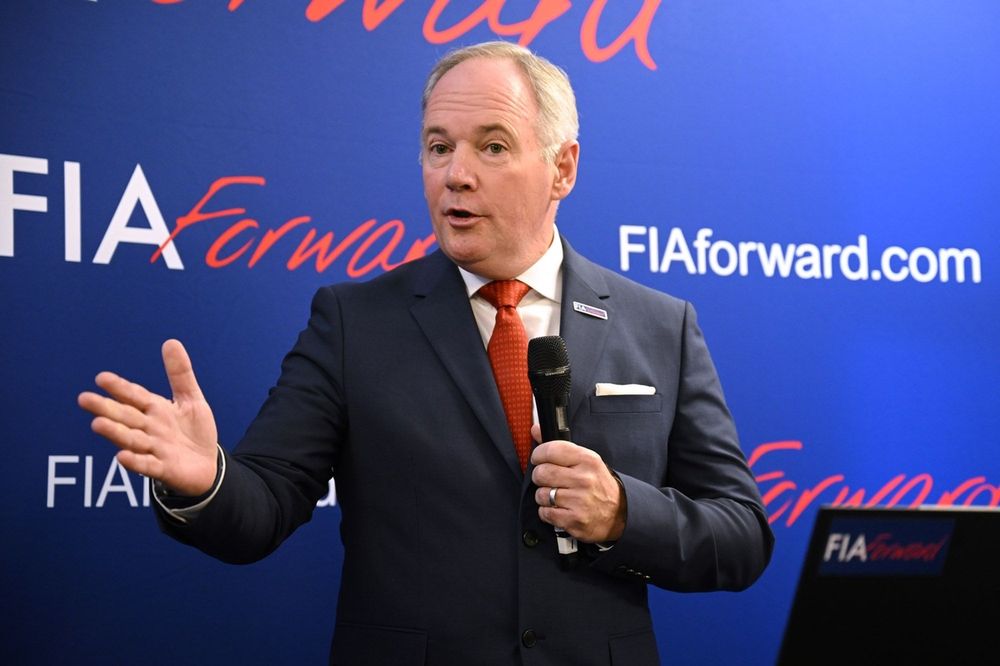 Qui est Tim Mayer, le nouveau candidat à la présidence de la FIA