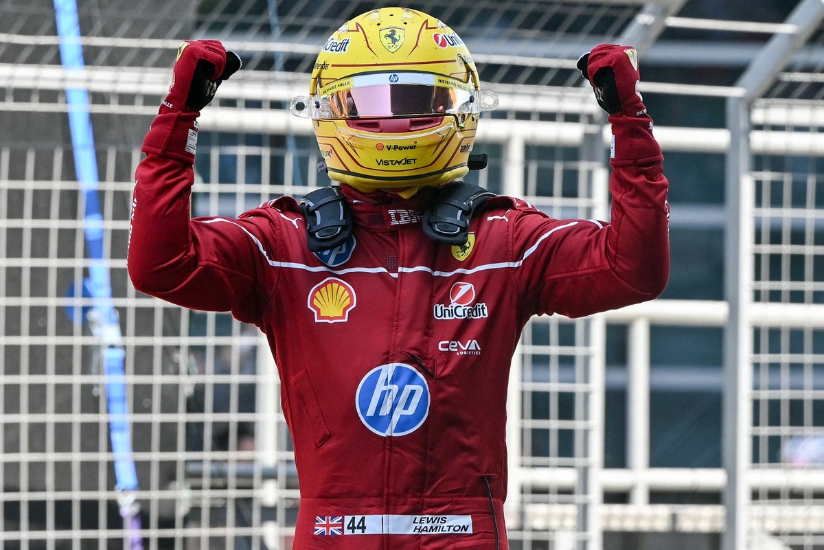 Hamilton gana con Ferrari la sprint de China y Piastri vence a Verstappen