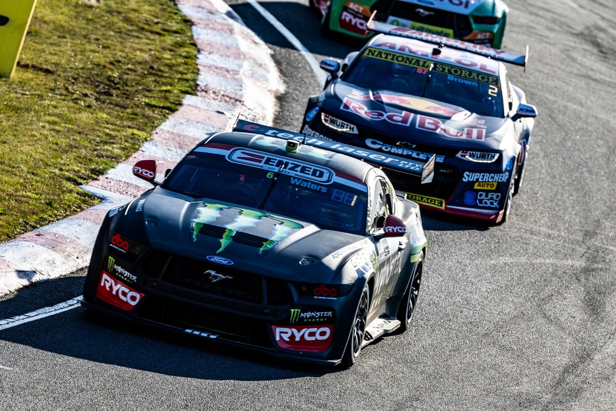 Supercars Tasmania: Waters wins race two, Randle and Feeney collide