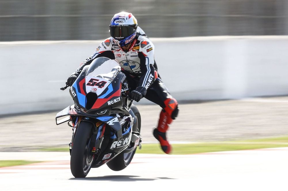 Razgatlioglu pakt eerste WSBK-zege voor BMW, Van der Mark negende