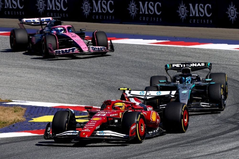 Russell azt hitte, Leclerc őt akarja segíteni a rajtnál