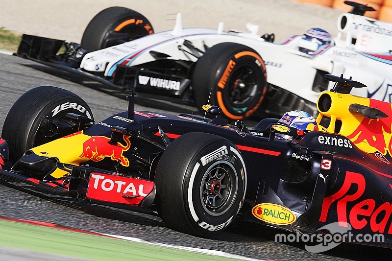 Red Bull fighting to be third best team, says Ricciardo