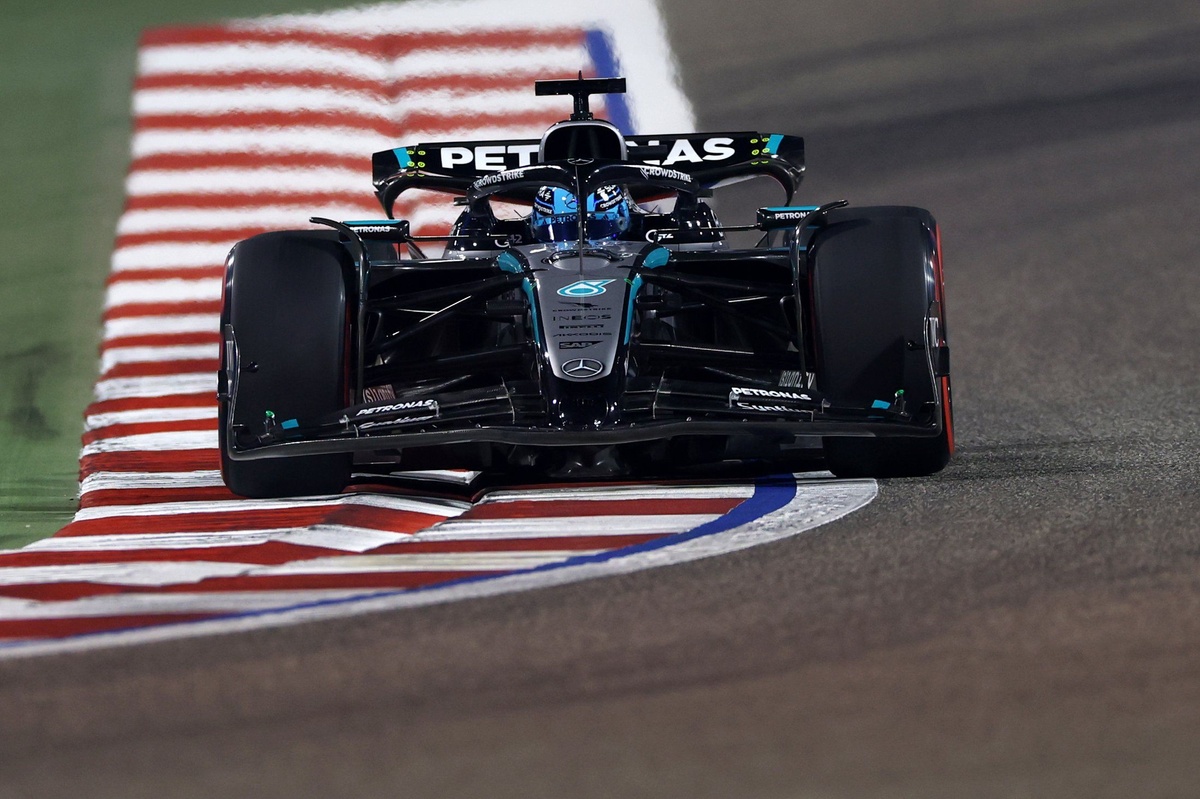 Mercedes passes "much better than expected" Bahrain F1 stress test