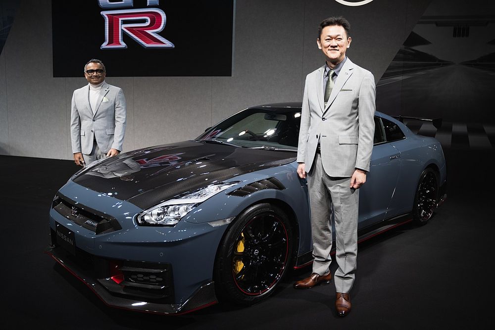 日産『GT-R』の2024年モデルがベールを脱いだ！ NISMOとT-specの特別仕様車を2種類用意