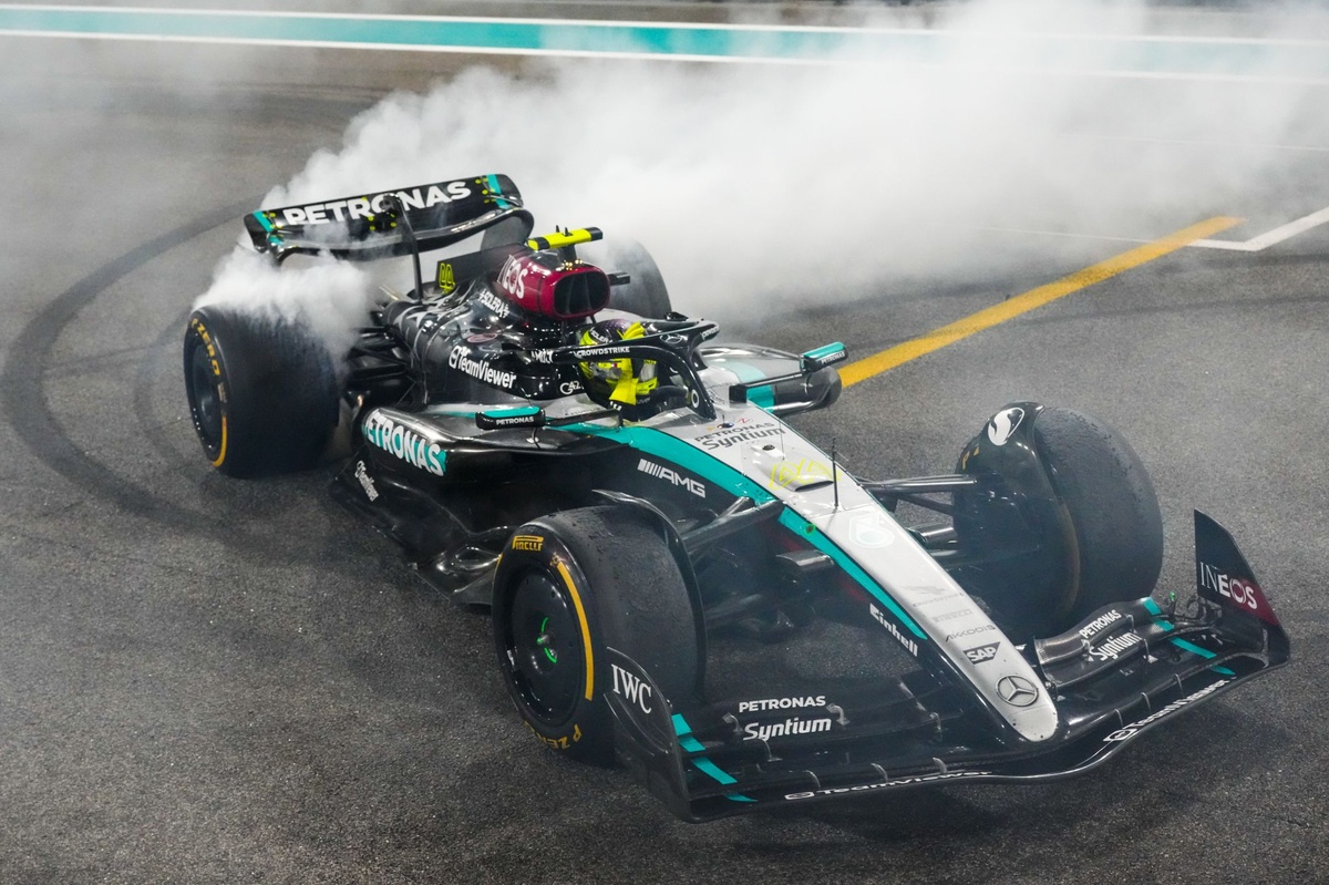 F1: Hamilton revela emoção com último "hammertime" na Mercedes