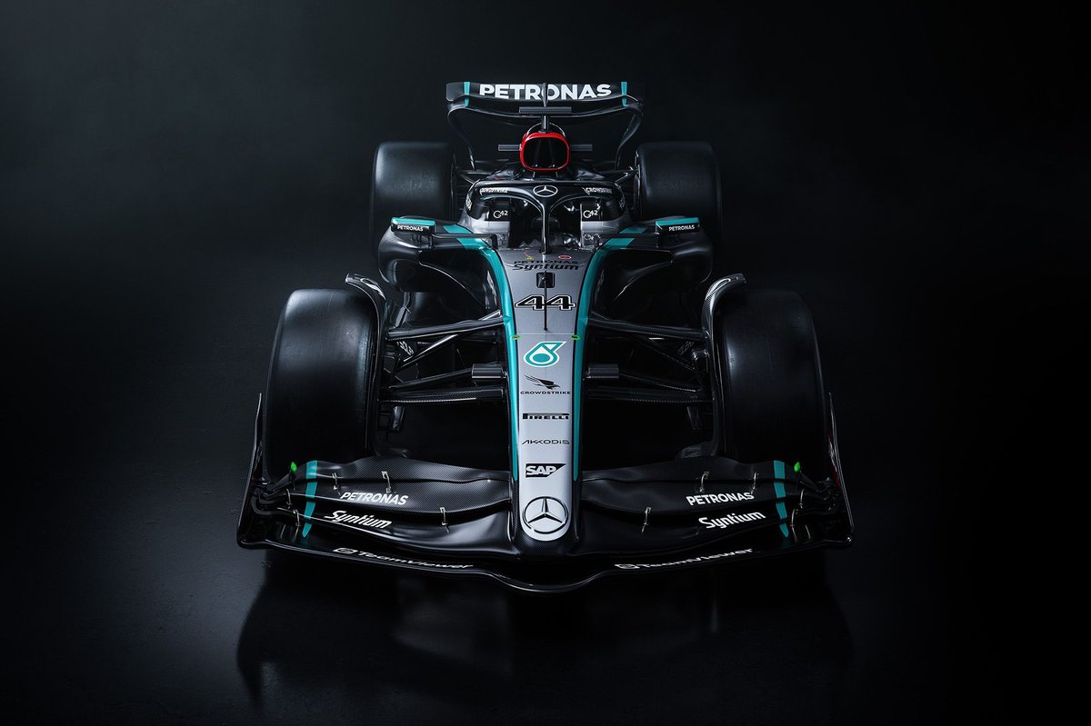 梅赛德斯为汉密尔顿最后一辆“银箭”W15揭幕 - Formula 1 新闻 - motorsport.com中文网