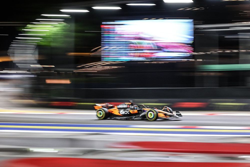 F1 Singapore GP: Oscar Piastri tops disrupted FP2 session
