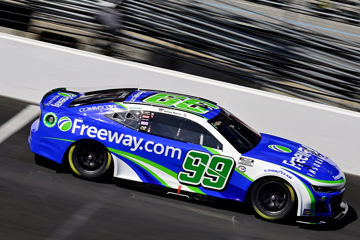 Suárez tiene nuevo jefe de equipo en NASCAR