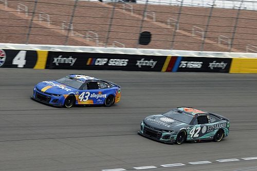 Andy Ruhan Profile - Bio, News, High-Res Photos & High Quality Videos