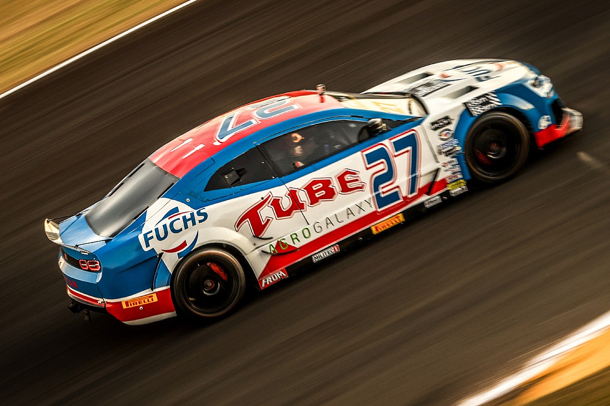 NASCAR Brasil: Lucas Mendes marca pontos importantes em Londrina