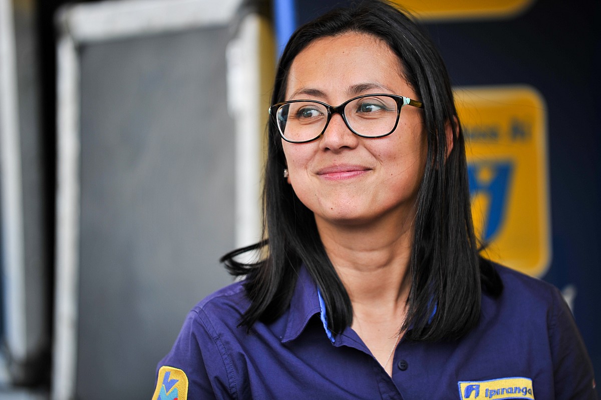 Rachel Loss's Instagram, Twitter & Facebook on IDCrawl