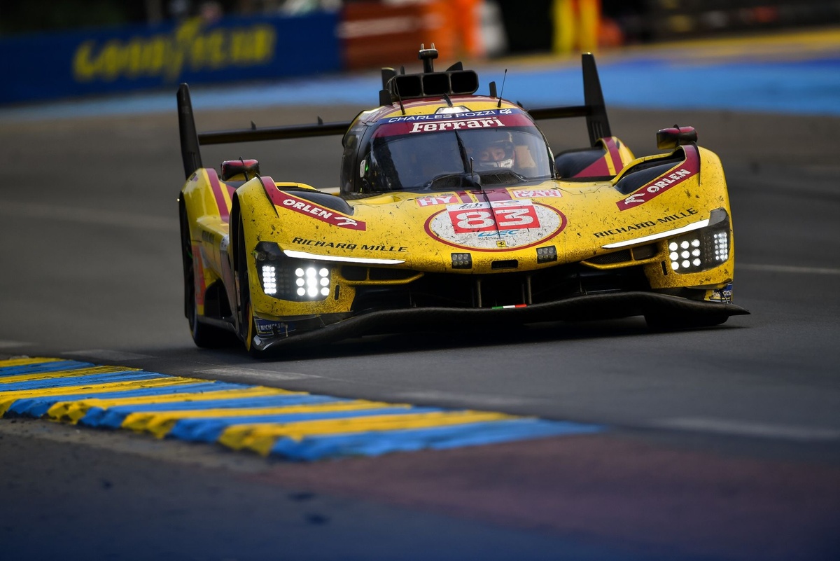 Le Mans 24 Hours Live Commentary and Updates: #83 Ferrari leads in ...