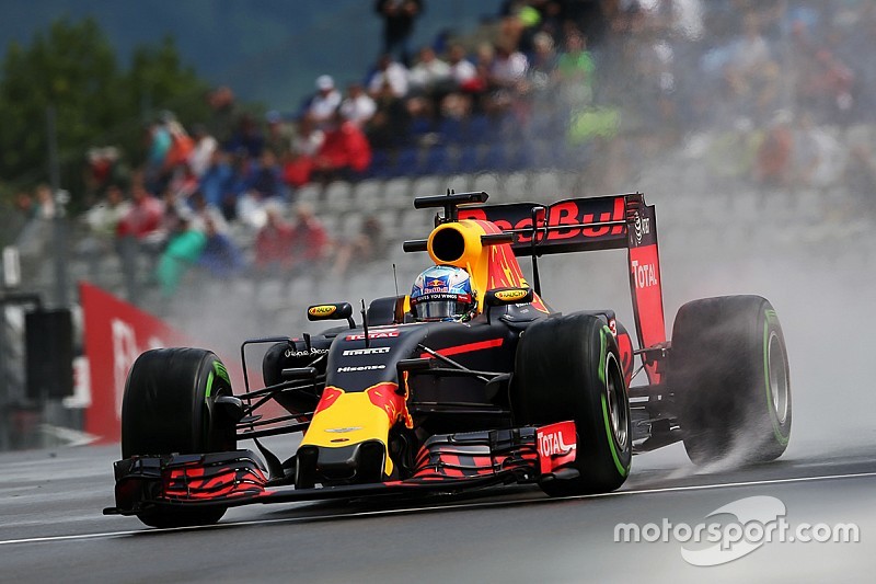 Red Bull: Practicing in home track