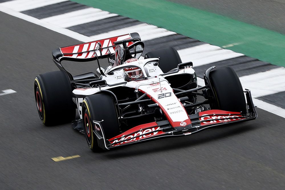 F1 | Resta: "VF-23 è un'evoluzione, ma porteremo più aggiornamenti"